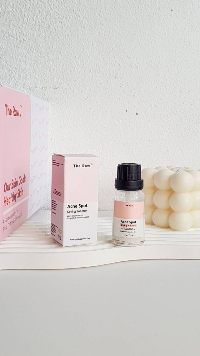 The Raw. Acne Spot Drying Solution Reviews & Ingredients
