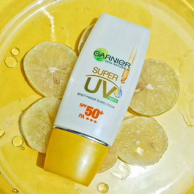 Garnier - Light Complete Super UV Matte Brightening Sunscree