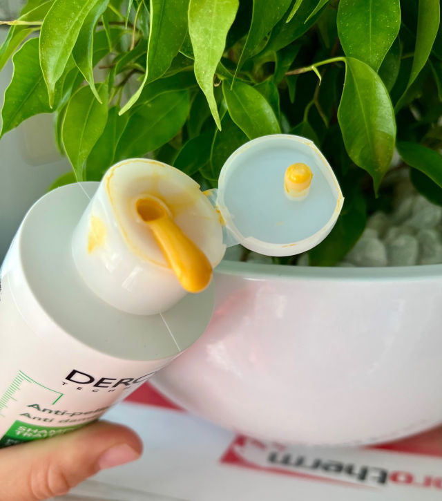 Vichy Dercos Anti Dandruff Sensitive Dermatological Shampoo